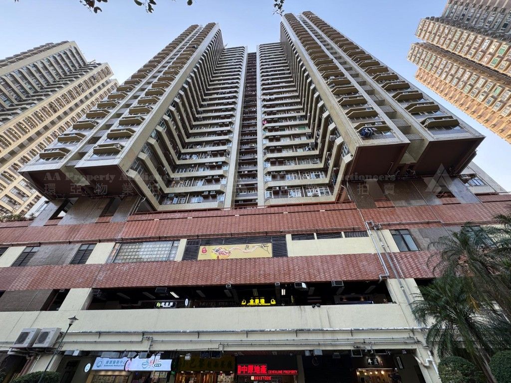 Unit B, G/F, Block A, Austin Mansion, No. 15A Austin Avenue, Tsim Sha ...